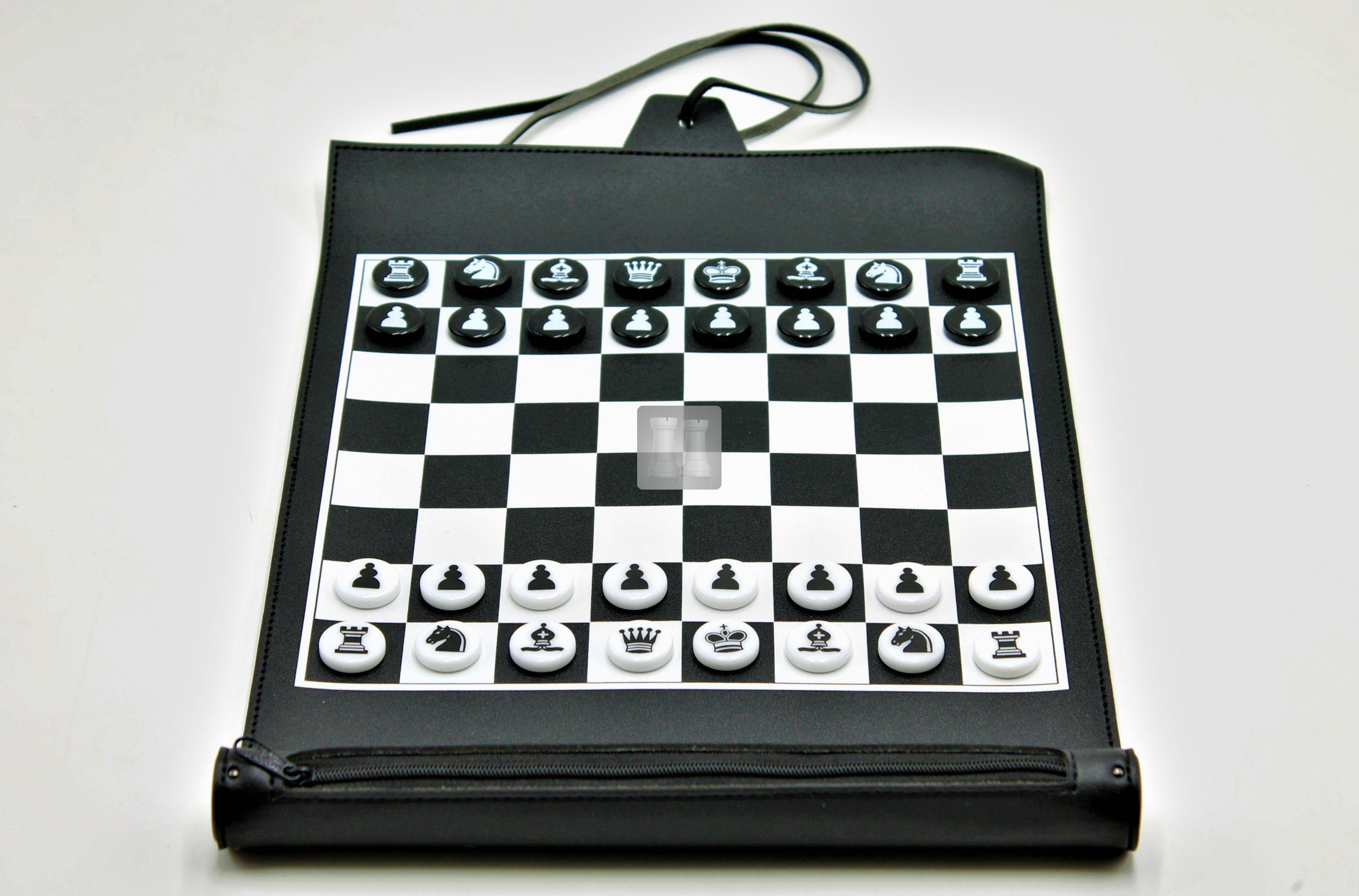 Roll-up analysis chessboard in leather, flat pieces