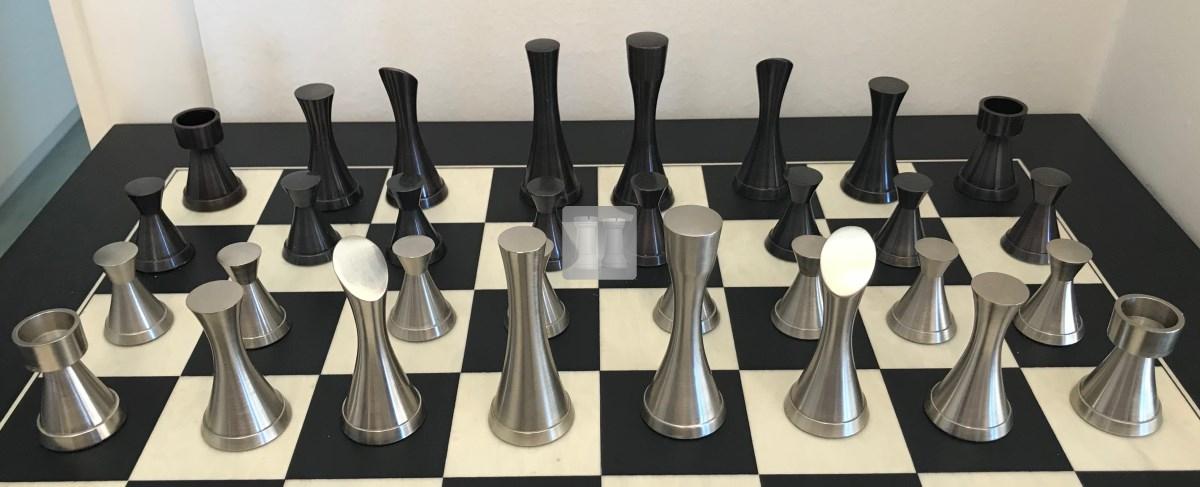 Scacchi Contemporary in acciaio Re mm.85